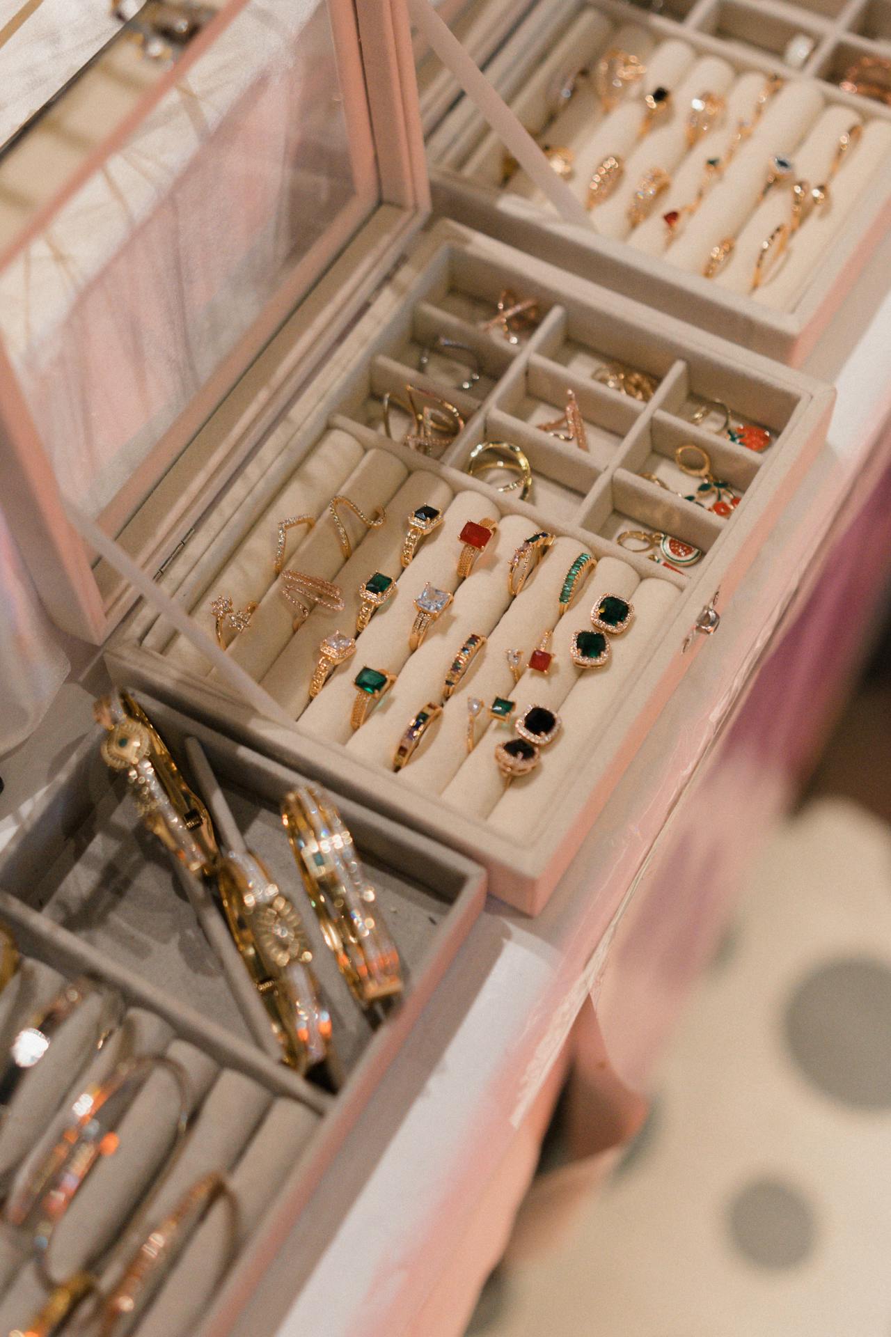 Jewelry Storage Solutions for Small Spaces – Kaleya Studio
